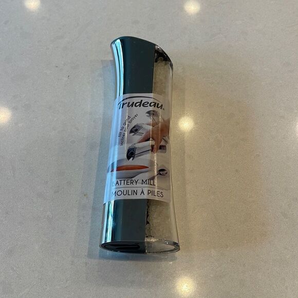 Trudeau | Kitchen | Trudeau Saltgrinder Battery Operated Ew With Tags ...